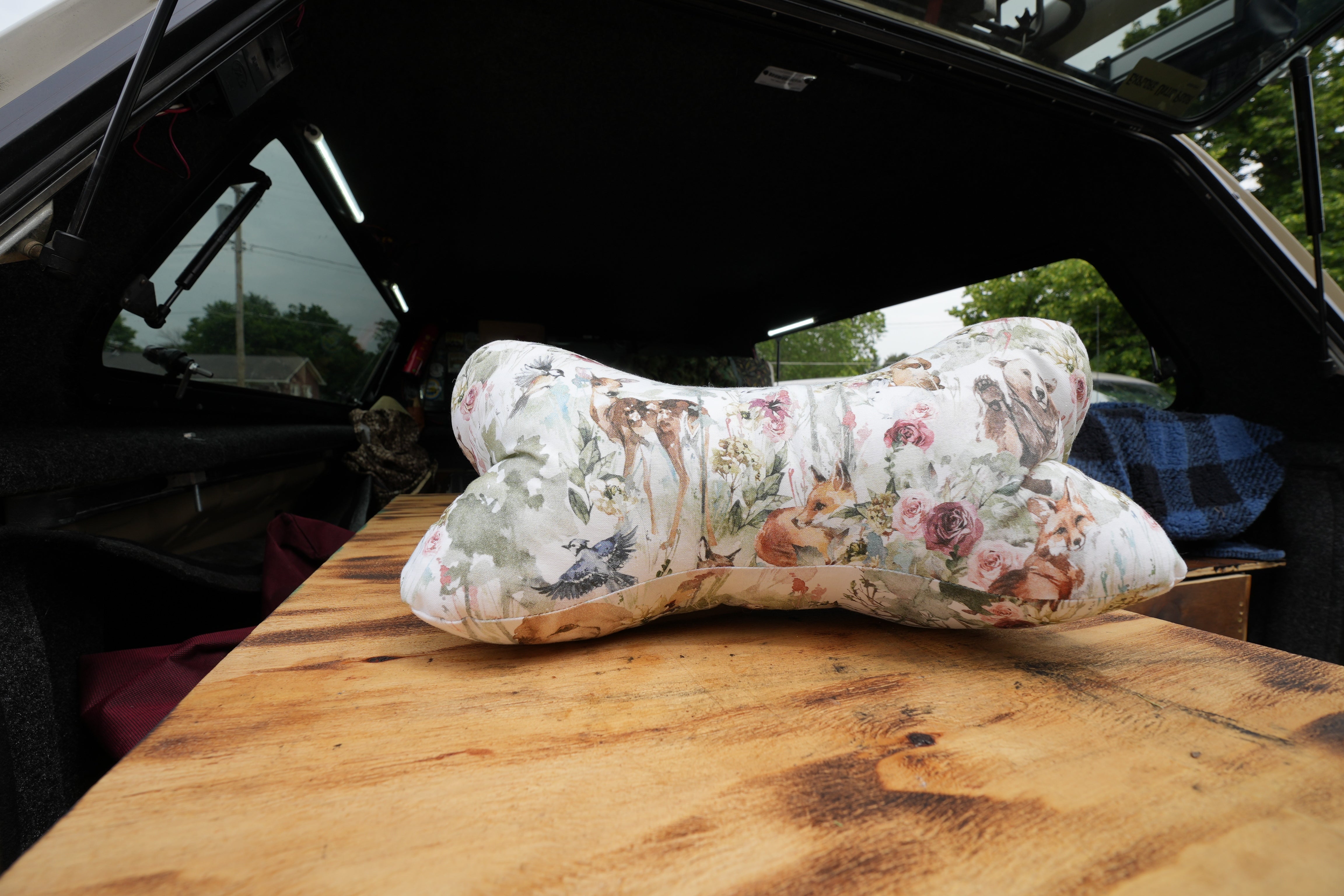 Grandma Made "Neck Bone Pillow" – Byrons Baits